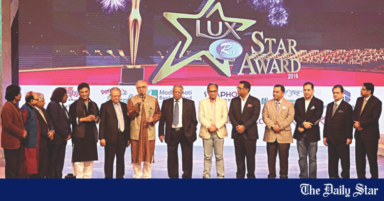 STARS DAZZLE AT LUX-RTV STAR AWARDS | The Daily Star