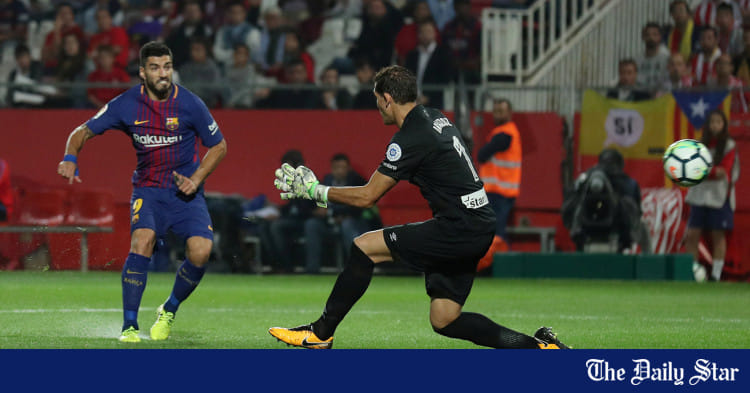 Suarez celebrates century in style | The Daily Star