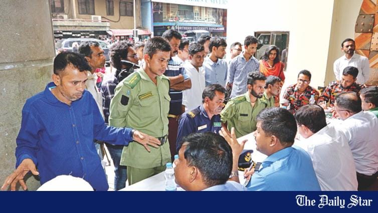 Banani FR Tower Fire: Luck and wits got them out alive | Daily Star