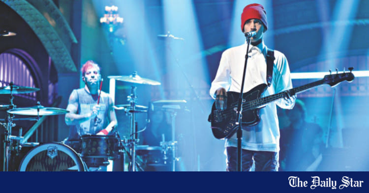 The evolution of bands, and toxic fans | The Daily Star