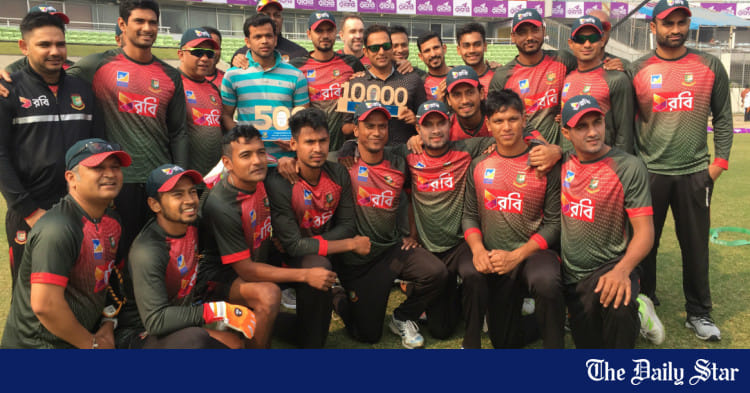 Razzak, Tushar honoured by the Tigers before SL match | The Daily Star
