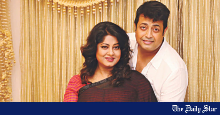 Moushumi and Omar Sani’s 25 years of togetherness | The Daily Star