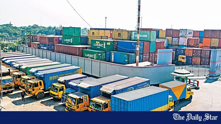 Strike of goods transporters taking toll on trade | The Daily Star