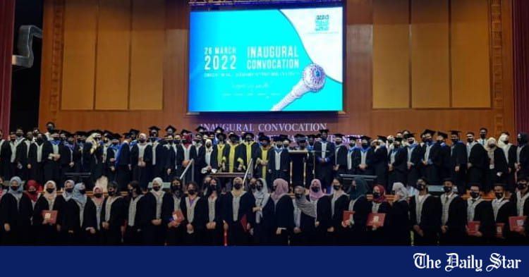 Yunus gives out degrees in AIU convocation ceremony in Malaysia | The ...