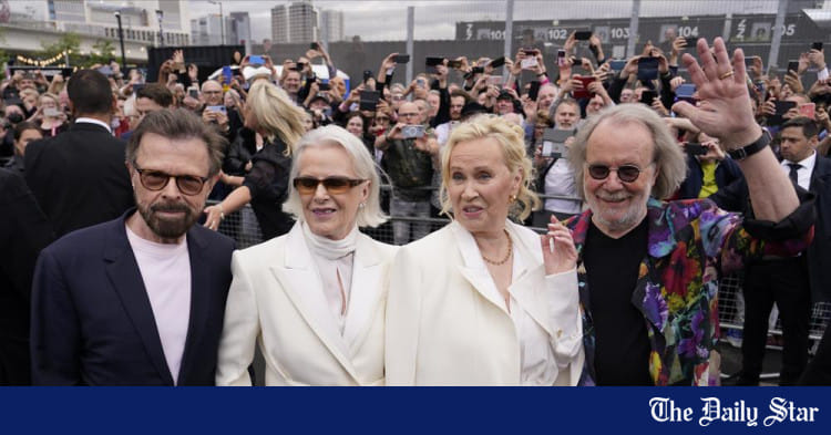 Stars and royalty watch ABBA’s return in digital stage show | The Daily ...