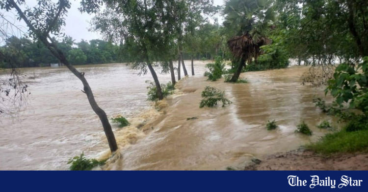 9 villages flooded as Muhuri river dam damaged in Feni | Daily Star