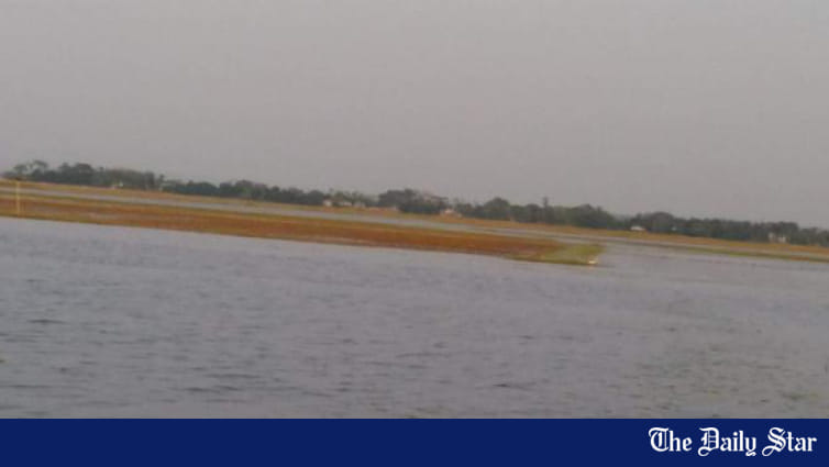 Flood-hit victims of Hakaluki haor still in distress | The Daily Star