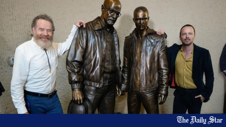Statues of Walt and Jesse unveiled in ‘Breaking Bad’ city | The Daily Star