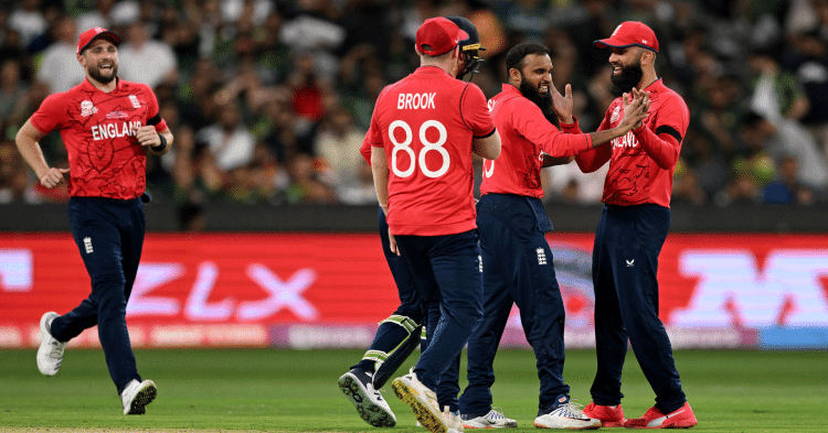 Brilliant Curran helps restrict Pakistan to 137 | The Daily Star