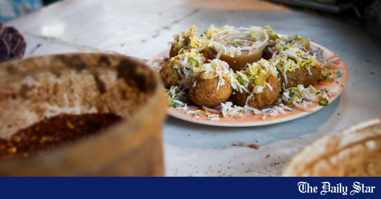 6 most beloved Bengali comfort snacks | The Daily Star