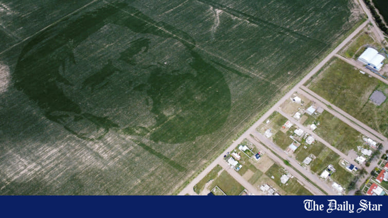 Argentine corn field planted with face of Messi | The Daily Star