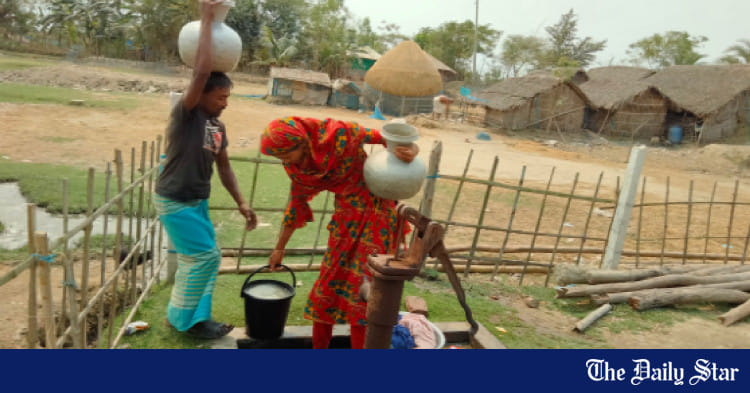 Coastal men break traditional gender roles | The Daily Star