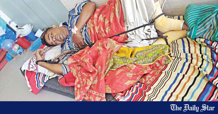 BNP man kept in fetters, handcuffs while being treated | The Daily Star
