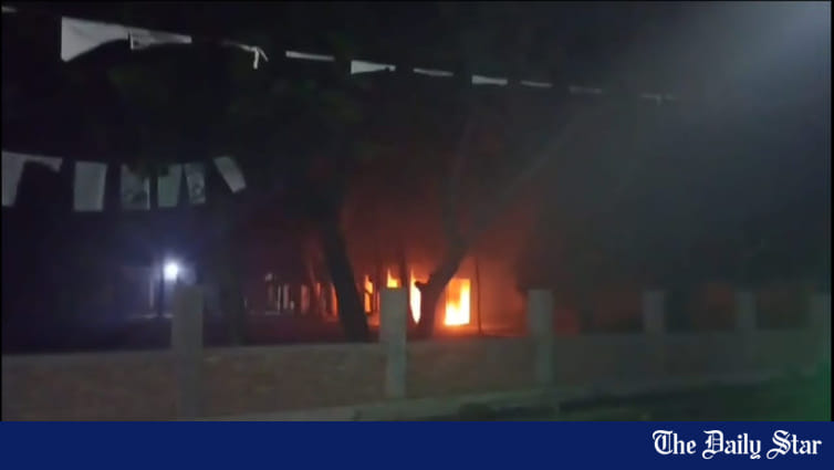 School set on fire in Khulna | The Daily Star