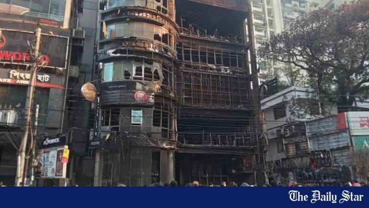 Bangladesh Deadly Bailey Road Fire: Leaking gas, shorted electric ...
