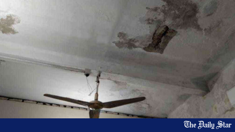 Declared risky, hospital building still in use | The Daily Star