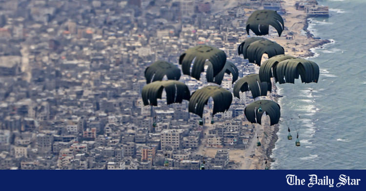 'Everyone is hungry': Desperate Gazans fight for food after airdrop ...