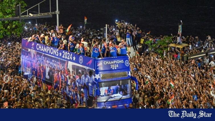 India's World Cup winners return to PM Modi praise, victory parade ...