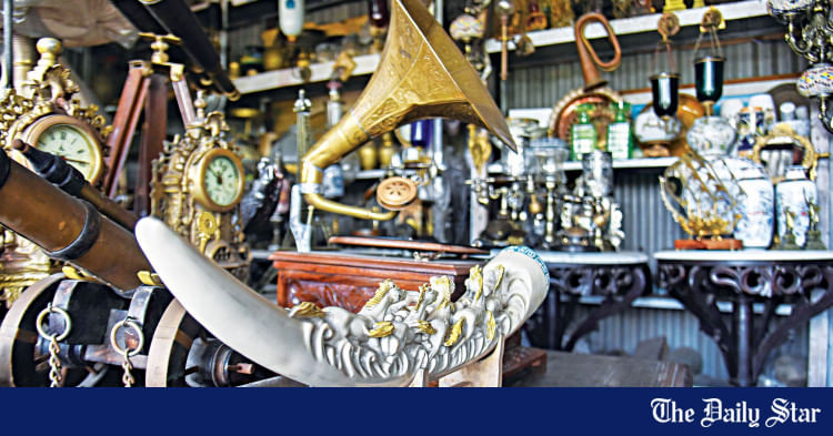 Retro Vintage Antique Markets Bangladesh | Embracing the old-world ...