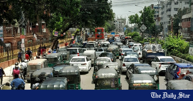 Traffic Conditions Today | Dhaka commuters suffer in heavy traffic on ...