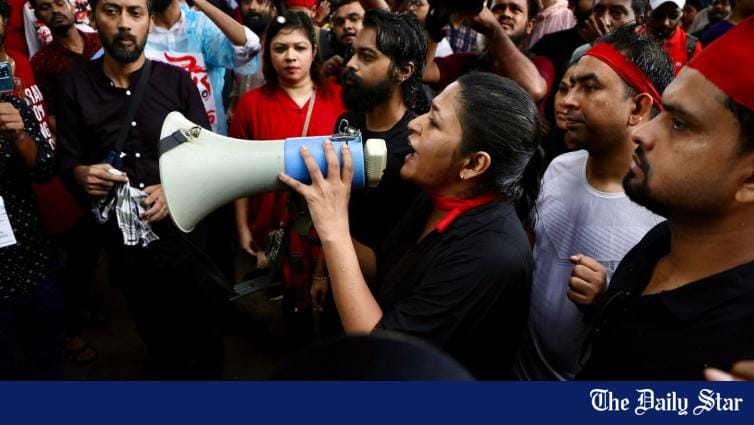 Quota Reform Protest | Artistes unfazed by heavy rain, censorship ...