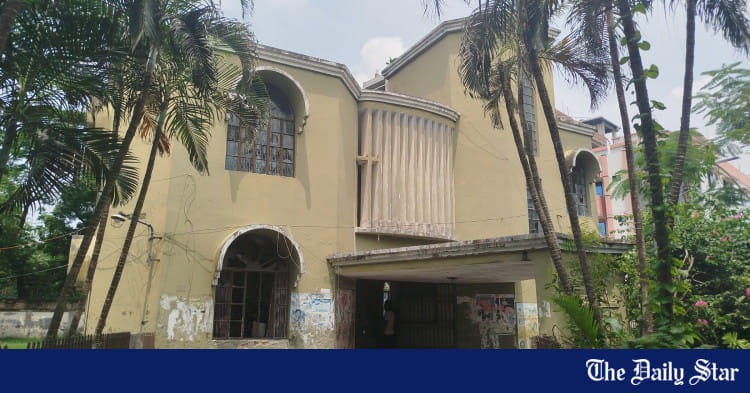 KCC services in a shambles | The Daily Star