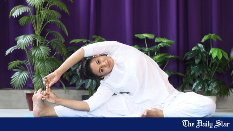 5 Powerful Yoga Poses to Melt Belly Fat Fast: Tips from a Certified ...