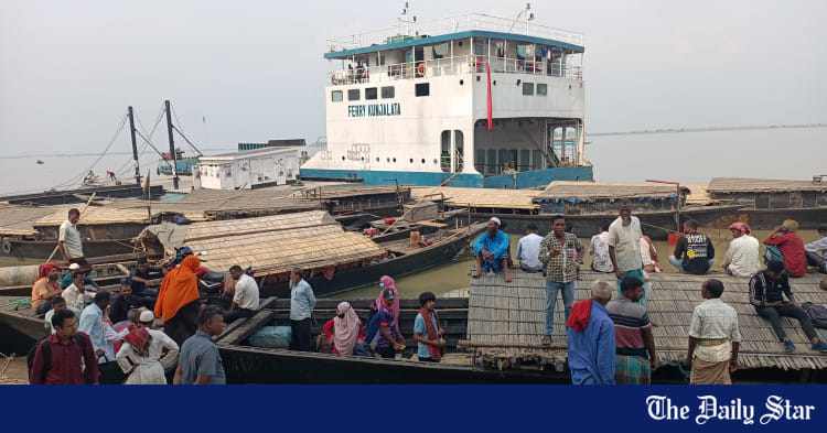 Navigability crisis halts ferry services | The Daily Star