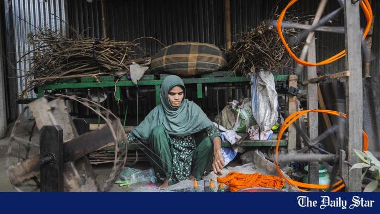 Challenges Facing Tangail's Handloom Weaving Industry | Decline of ...