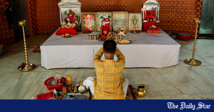 Unseen Heroes of Durga Puja Idol Makers Dhakis and Vendors Behind the ...