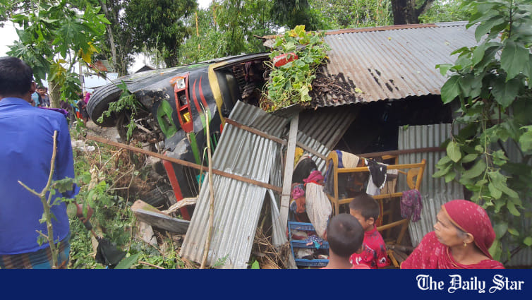 1 dead, 10 hurt as bus skids off road, collapses on house | The Daily Star