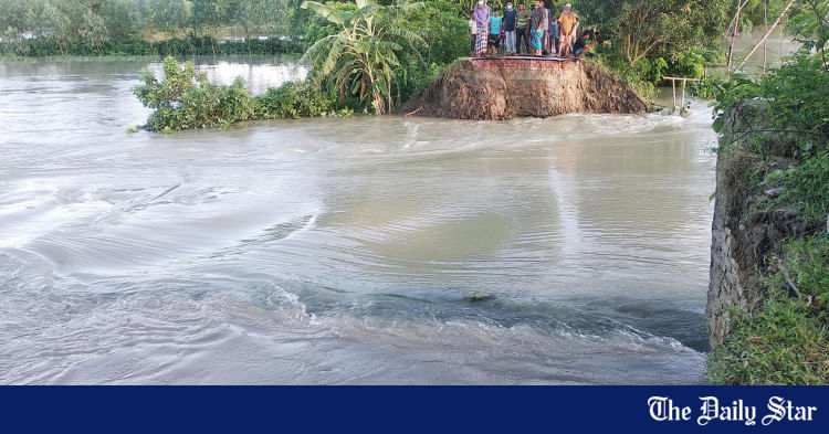 Flood Ravaged Areas: Children drowning, getting sick | The Daily Star