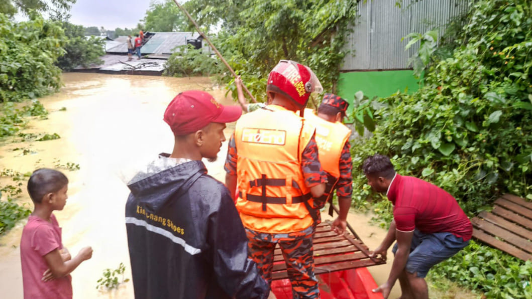 In pictures: Armed forces, fire service mount rescue missions | The ...