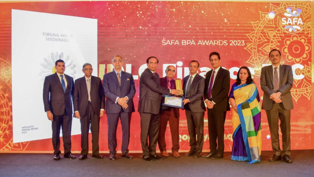 IDLC Finance wins gold at SAFA BPA Awards | The Daily Star
